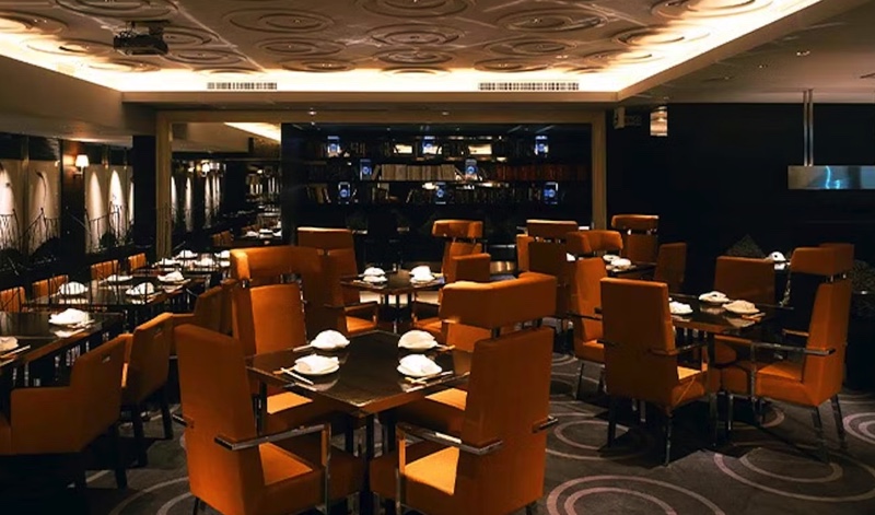 【シングル限定 少人数お食事会】MAIMON GINZA〜シーフードとワインを堪能する、大人のラグジュアリーレストラン〜 ｜ おとなじかん